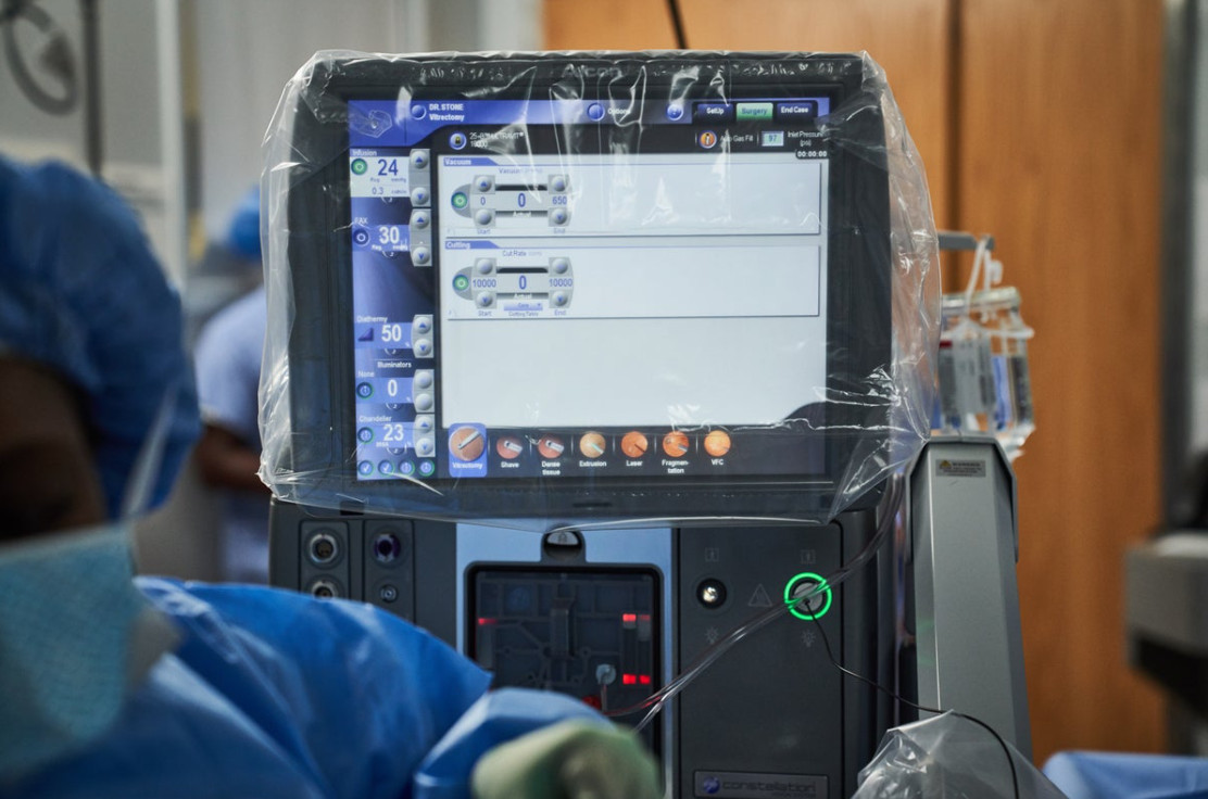 Το υπερσύγχρονο σύστημα οπίσθιας υαλοειδεκτομής (βιτρεκτομής) Alcon ...